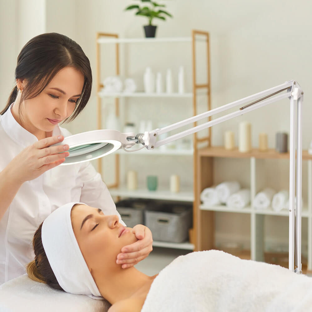 Daylight Company Mag Lamp S | Salon Lamps | Salon Services